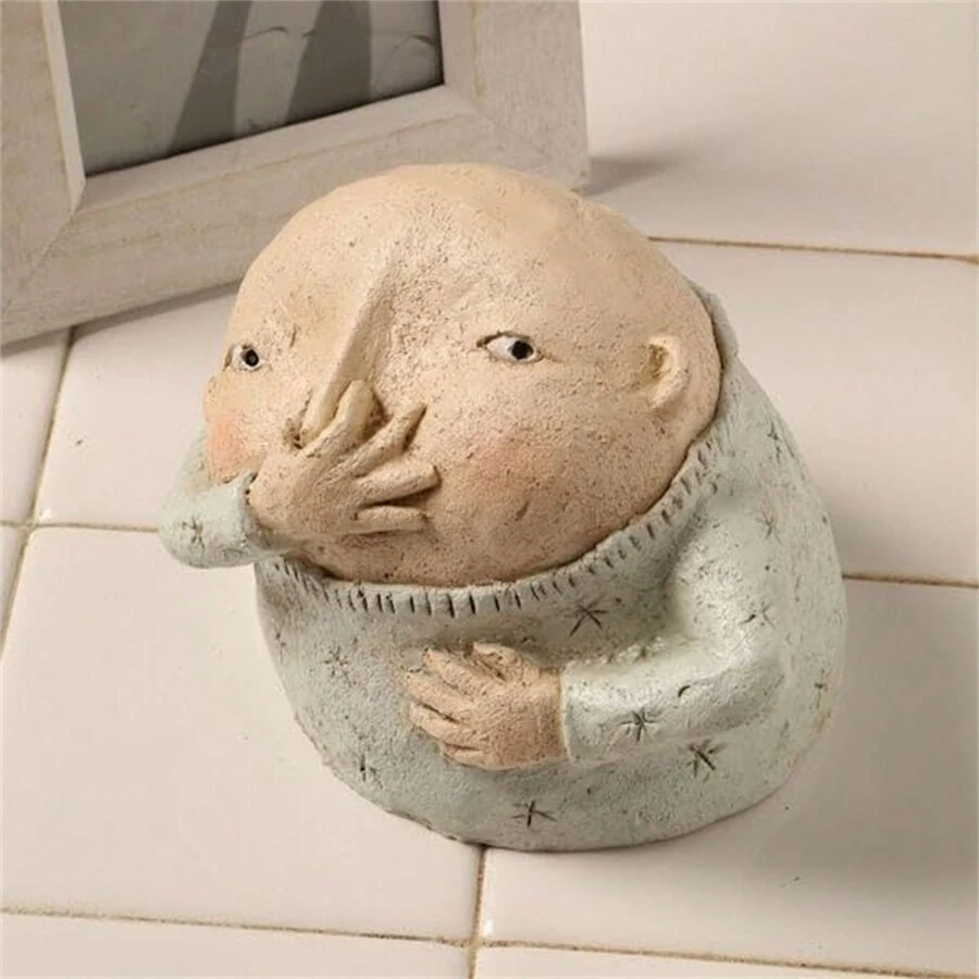 Boy & Girl Pinching Nose Resin Bathroom Statue Funny Bathroom Decor ...