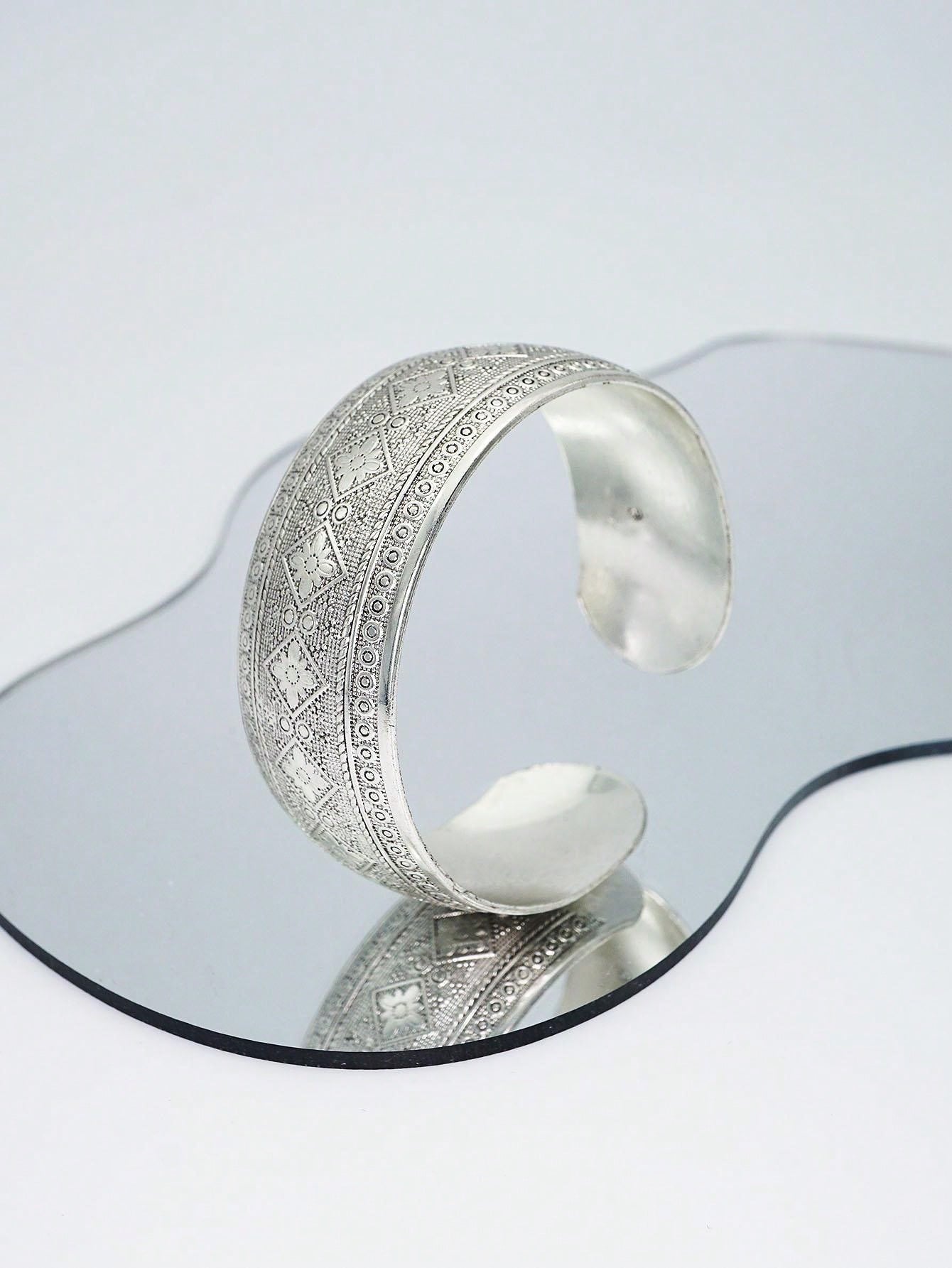 Textured Cuff Flower Detail Bangle | SHEIN USA