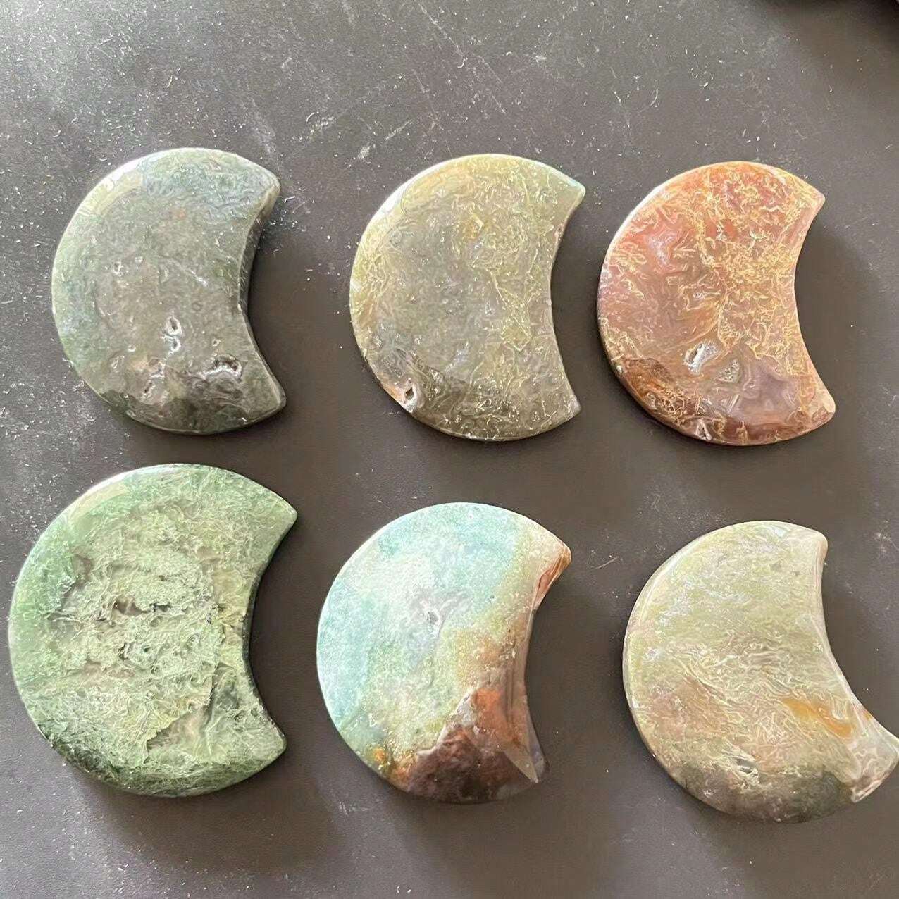1pc Polished And Polished Natural Crystal Moon With Grass Agate And ...