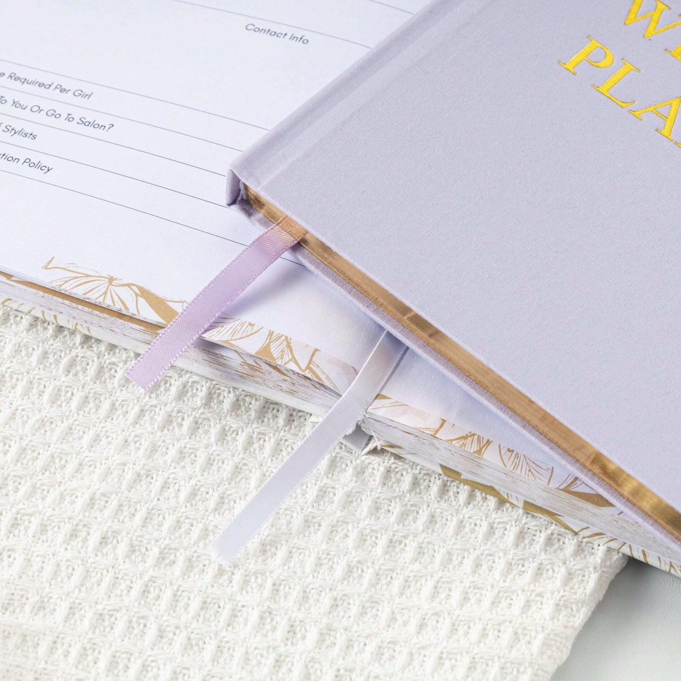 The Wedding Planner Checklist: A Portable Guide To Organizing Your ...