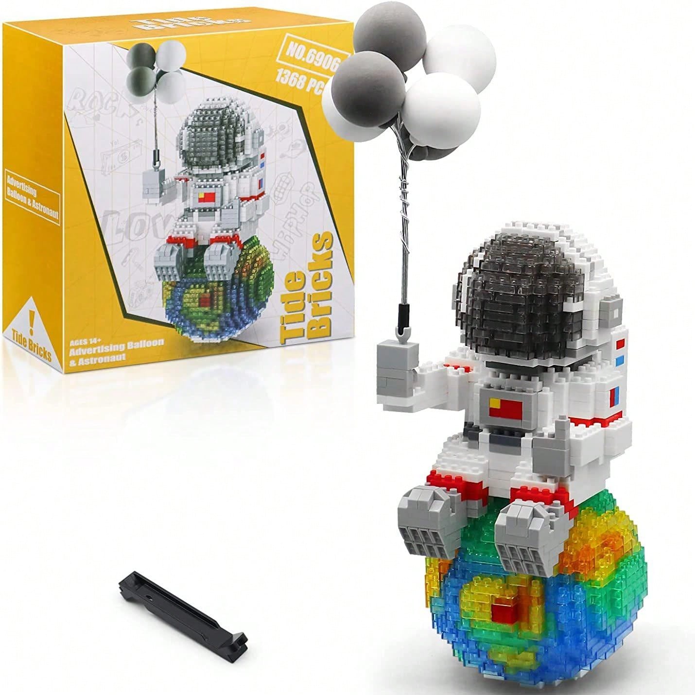 Astronaut Mini Building Blocks Set With Led Lighting Kit And Balloons