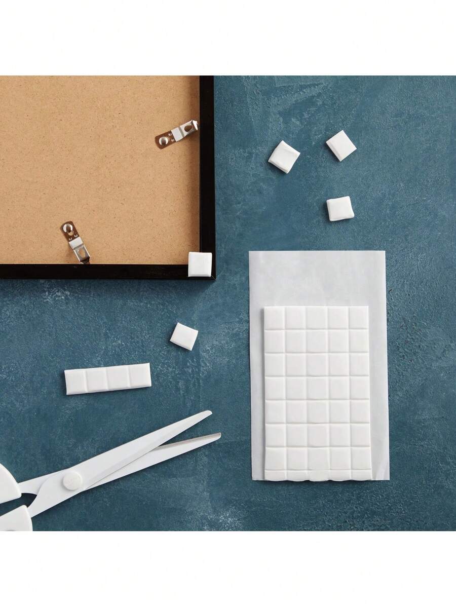 100 Pieces Sticky Putty For Hanging Things And Poster On Walls With No ...