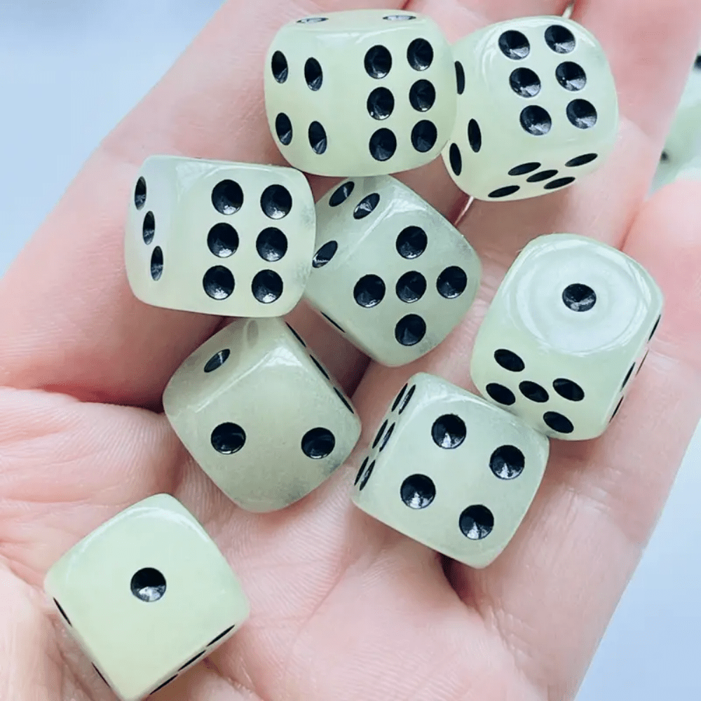10pcs/Set Glow In The Dark Dice - 16mm Round Dice With Black Dots ...