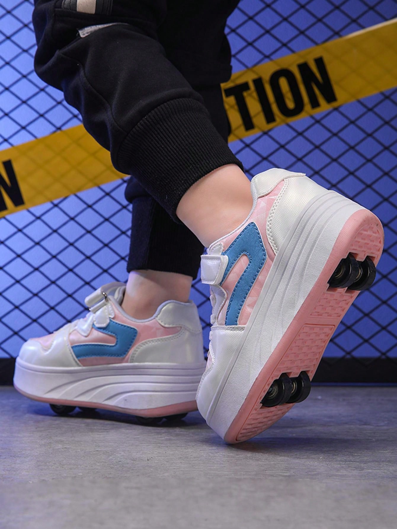 1 Paar Kinder-sportschuhe Mit Rollen, 4-rad-rollschuhschuhe | SHEIN Schweiz