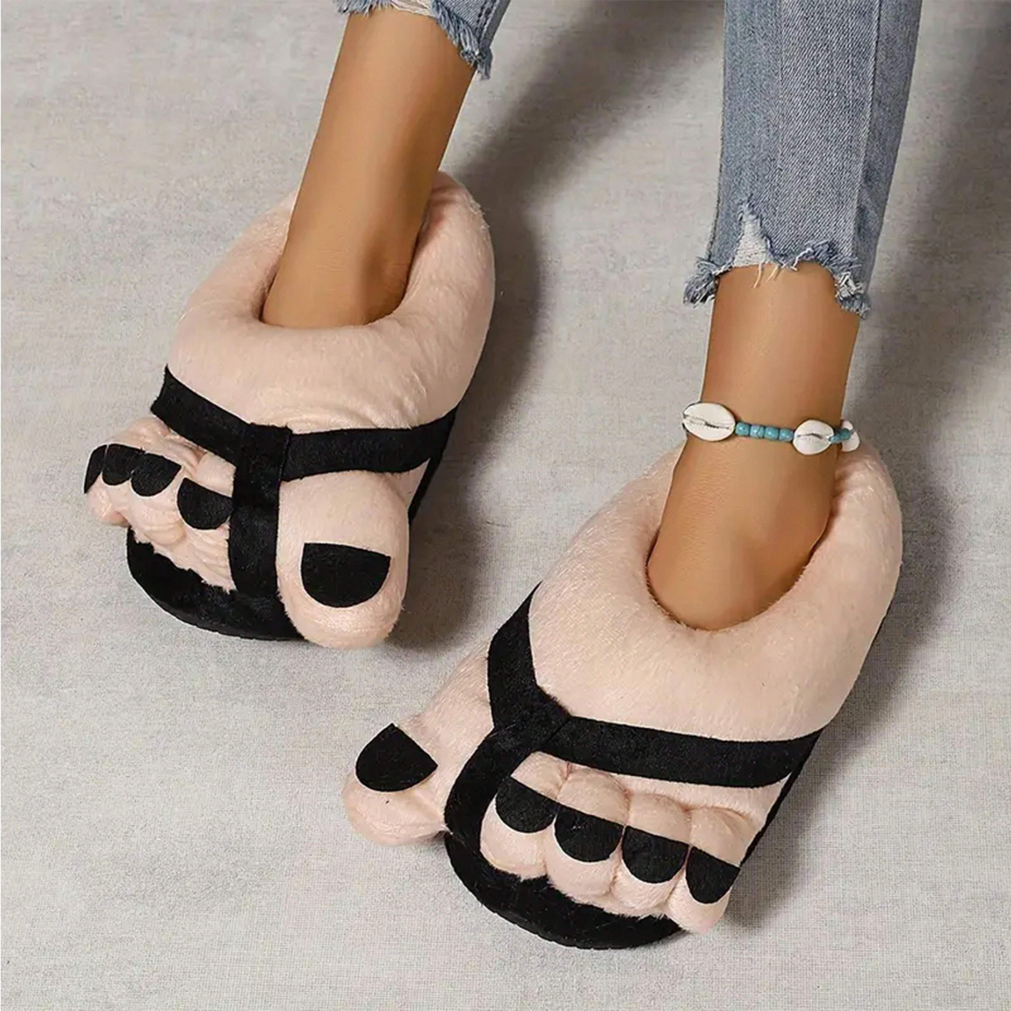 Women's Cute Spoof Big Toe Shaped Warm Slippers | SHEIN EUR