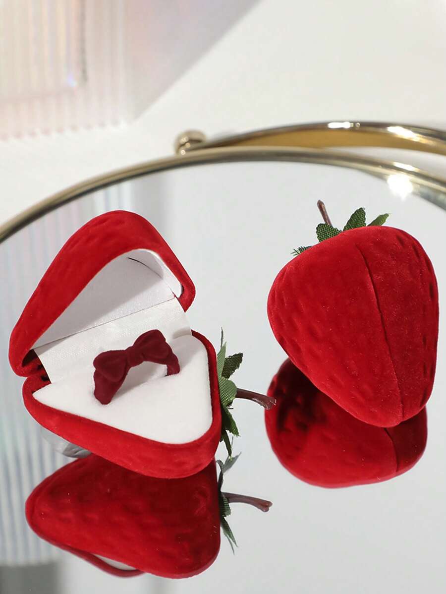 1 Set Novelty Cartoon Strawberry Ring With Red Plush Jewelry Box, Cute ...