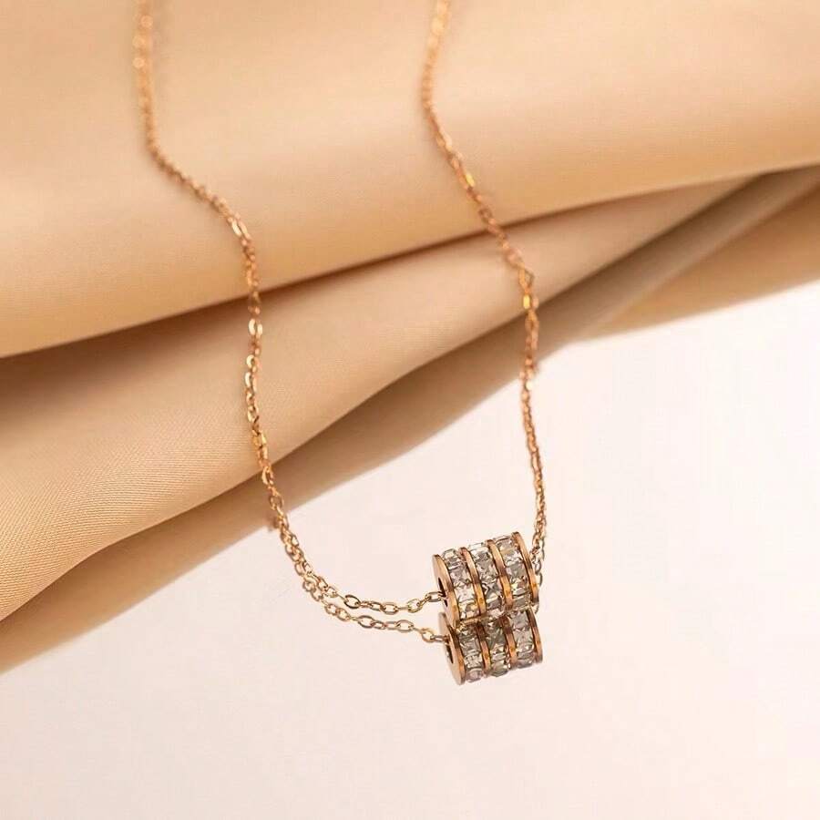 New Elegant And Fashionable High-End Collarbone Chain Featuring Slim ...