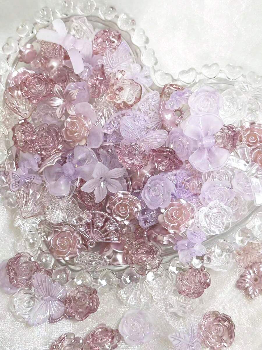 Un sac de 70g de mélange de roses étoilées tridimensionnelles, de couleur unie, violet givré ...