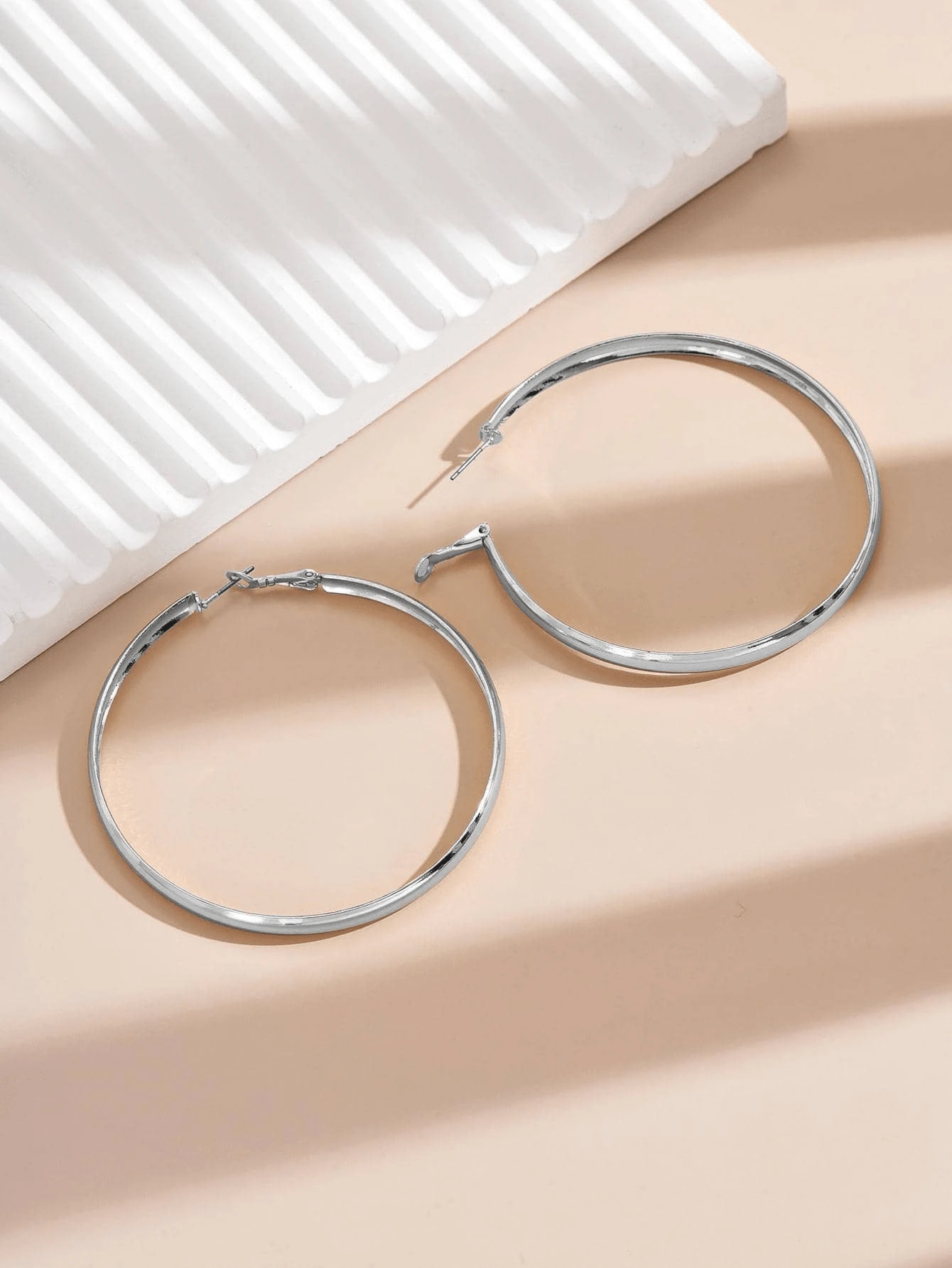 1pair Classic Simple Silver Large Diameter Hoop Earrings | SHEIN USA