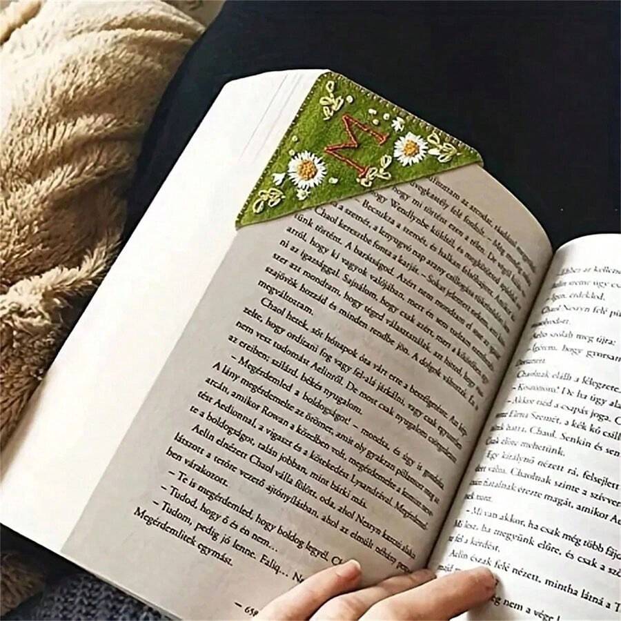 1pc Creative Personality Green Bookmarks Decorate Book Corners Flower ...