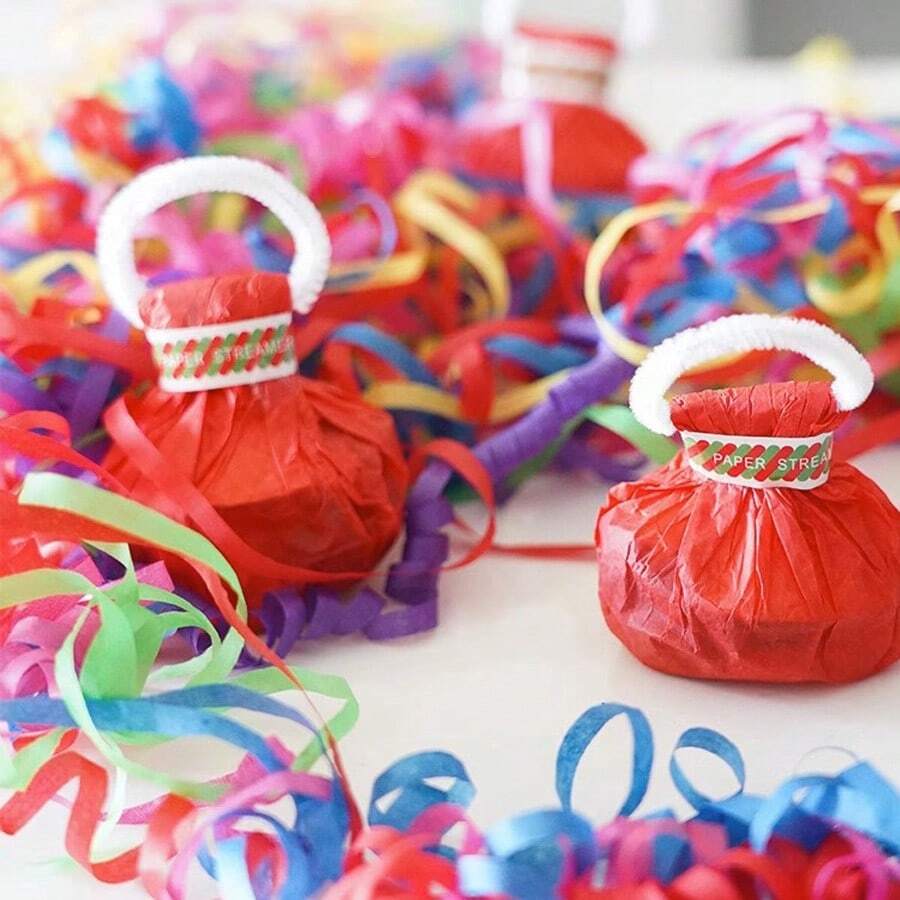 3pcs, Hand Throwing Ribbons To Celebrate , Spray Flowers, And Create ...