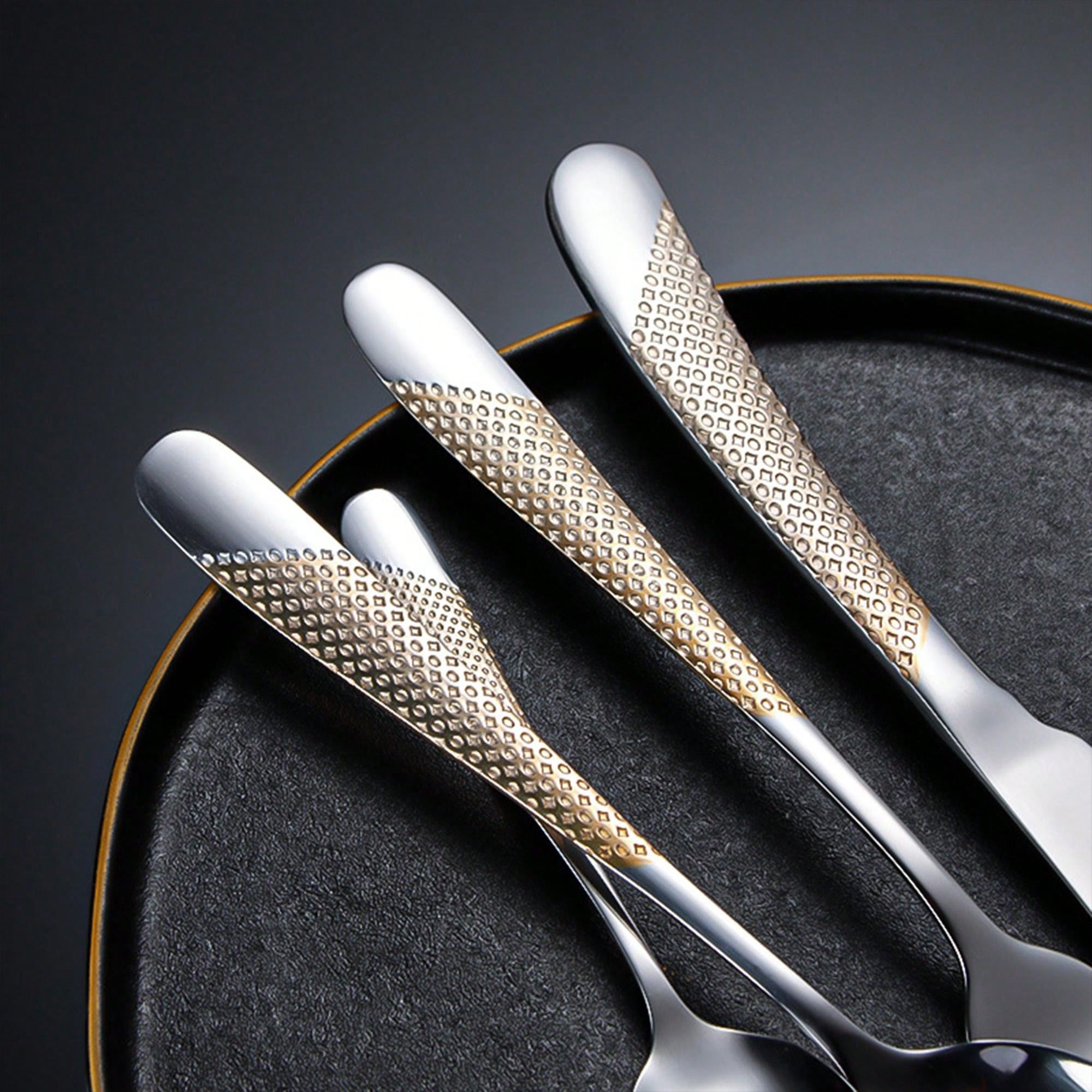 4pcs Stainless Steel Cutlery Set With Diamond-Studded Steak Knife ...