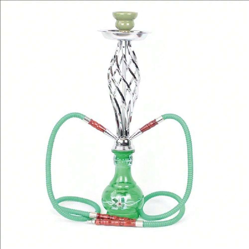 Un conjunto de shisha árabe de doble tubo de tamaño mediano con cuerpo ...