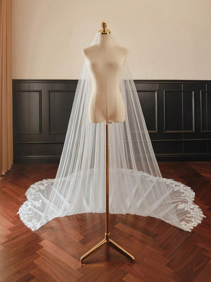 One White Floral Elegant Cathedral Train Long Soft Mesh 2024 New Lace ...