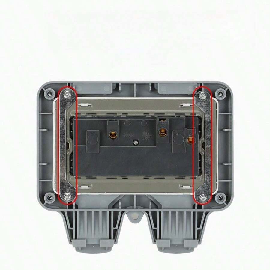 IP66 Rain And Splash Proof Outdoor Dual International Universal Socket ...