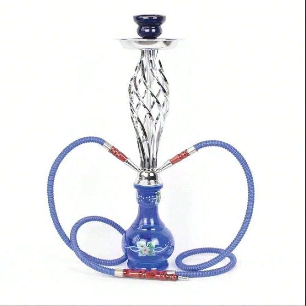 Un conjunto de shisha árabe de doble tubo de tamaño mediano con cuerpo ...