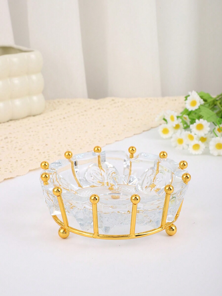 A Creative Living Room Ashtray With Lid To Prevent Flying Ash, A ...