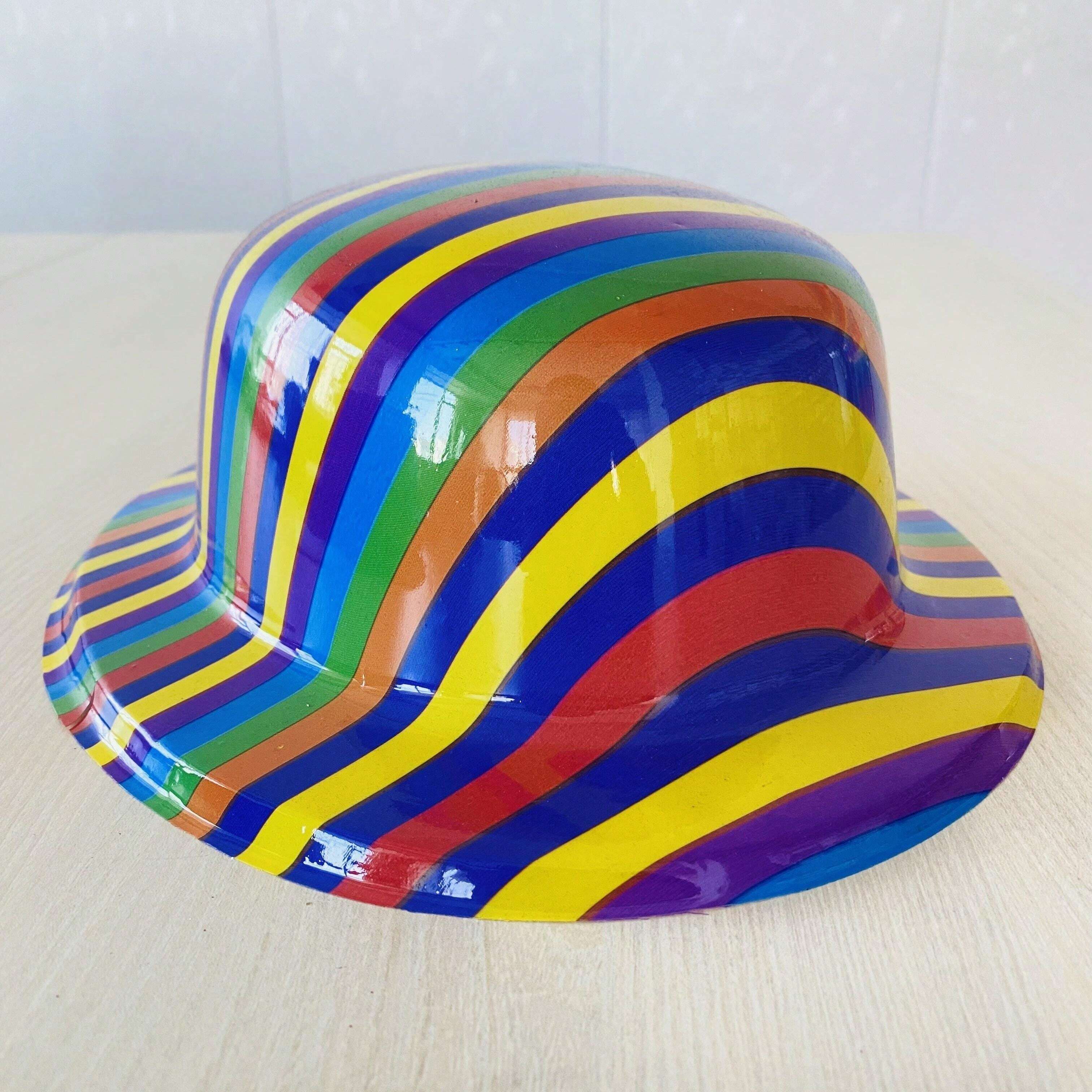 PVC Suction Molding Toy Party Hat Printed With Stars And Musical Notes ...