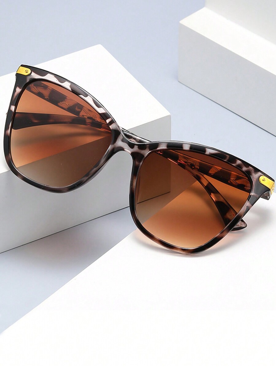 Sunglasses Women's Large Frame Personality Outdoor Sunglasses To Give ...