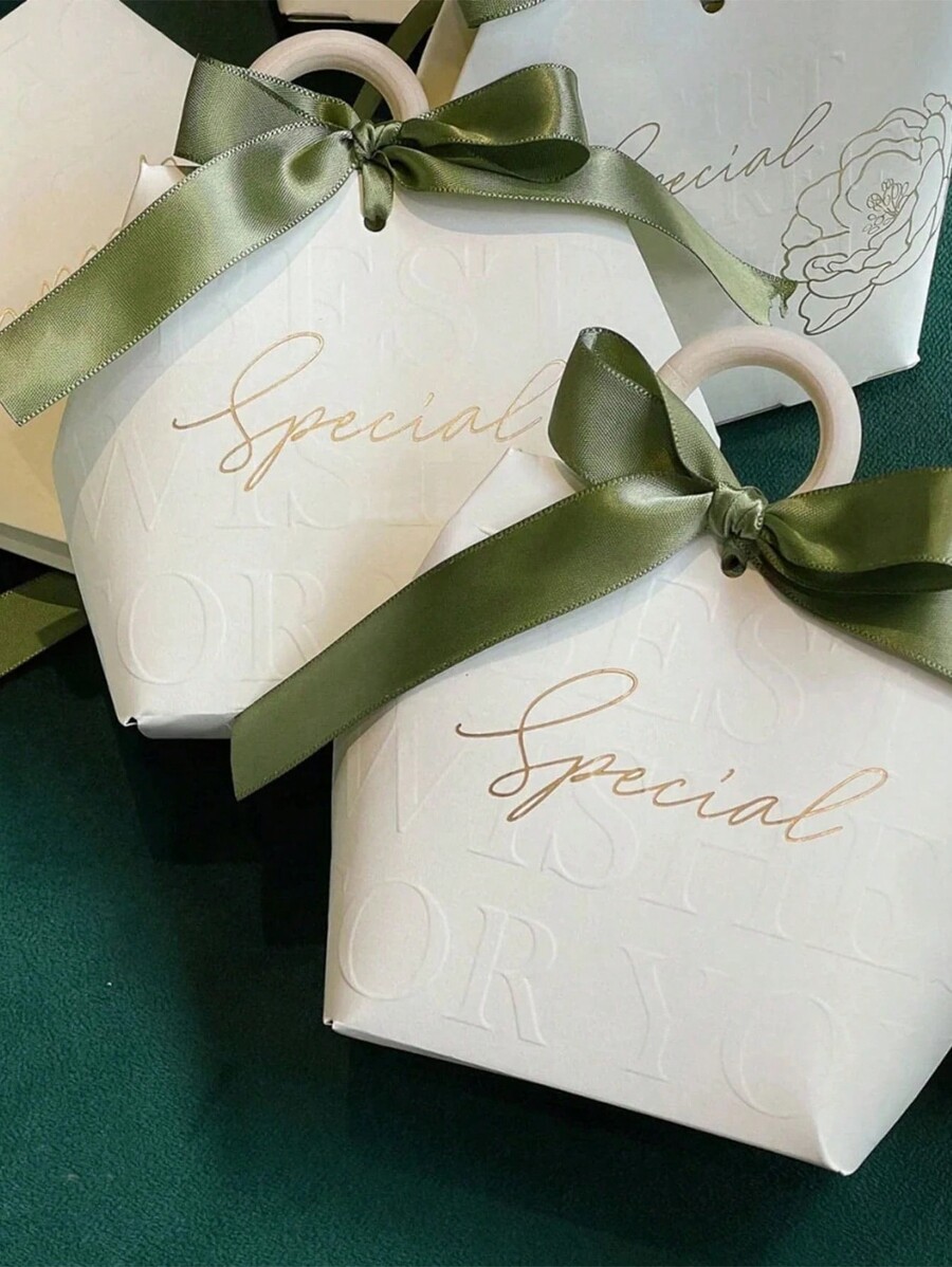 Green Forest Style Box Gift Box With Wooden Rings And Green Ribbon ...