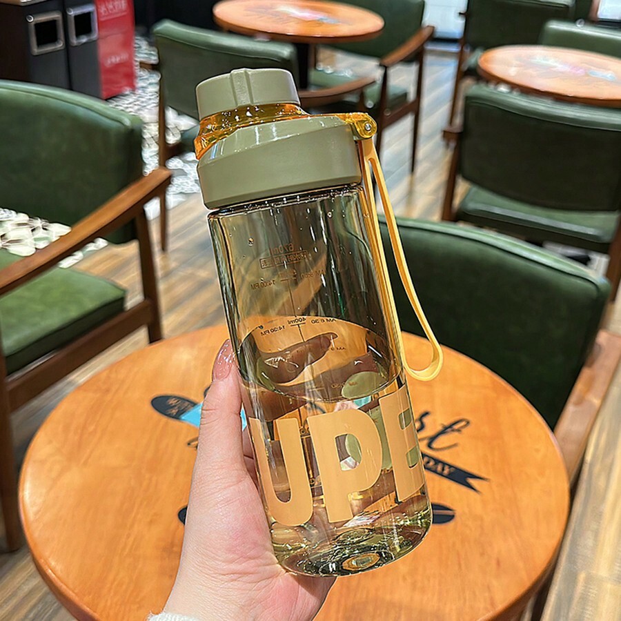 Bouteille d"eau Dodge Tritan de 670 ml avec design de graduation, bec verseur direct avec filtre ...