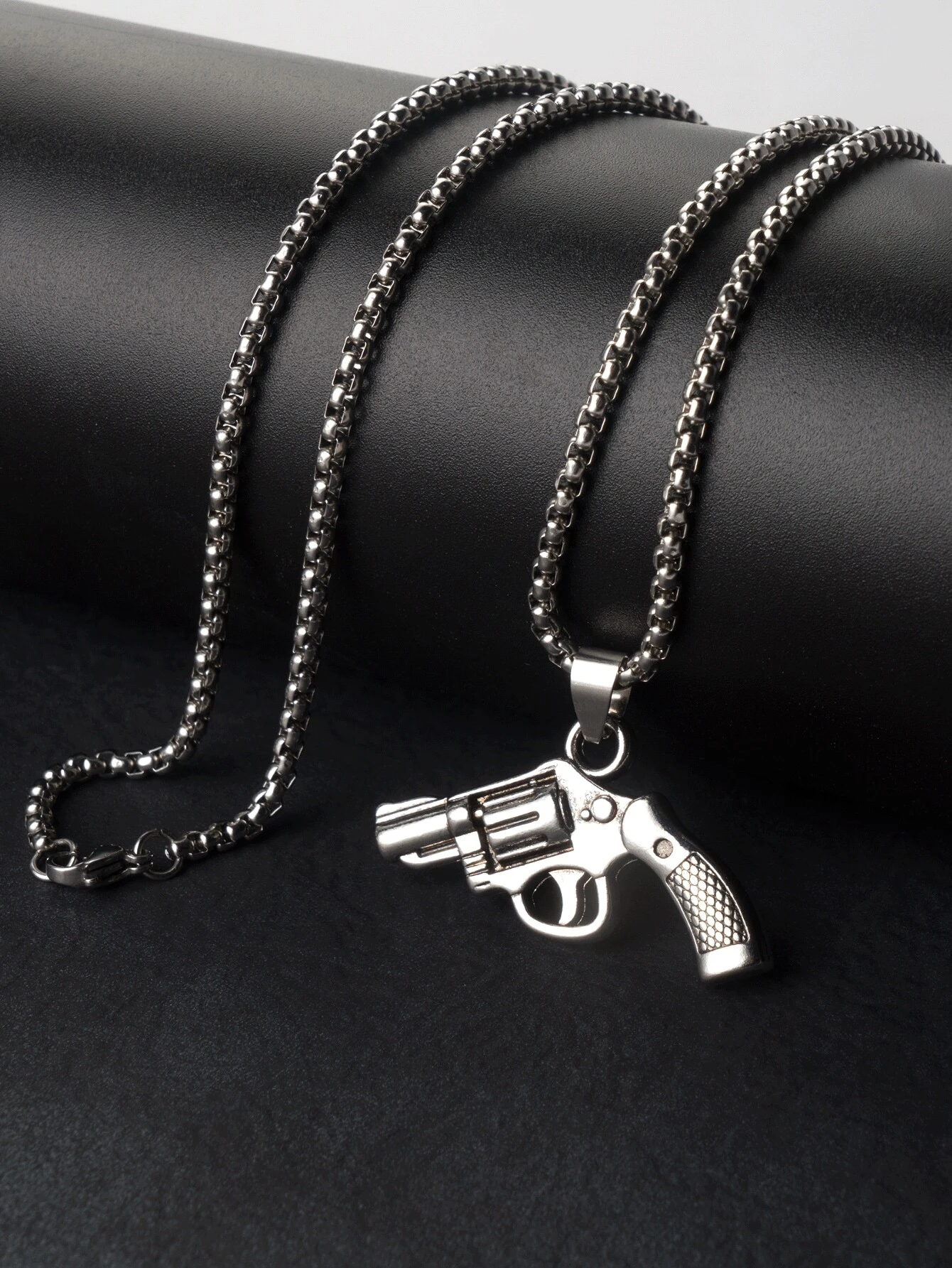 Golden/Silvery AK47/M16A4/UZI/Desert Eagle/Revolver Pistol Gun Pendant ...