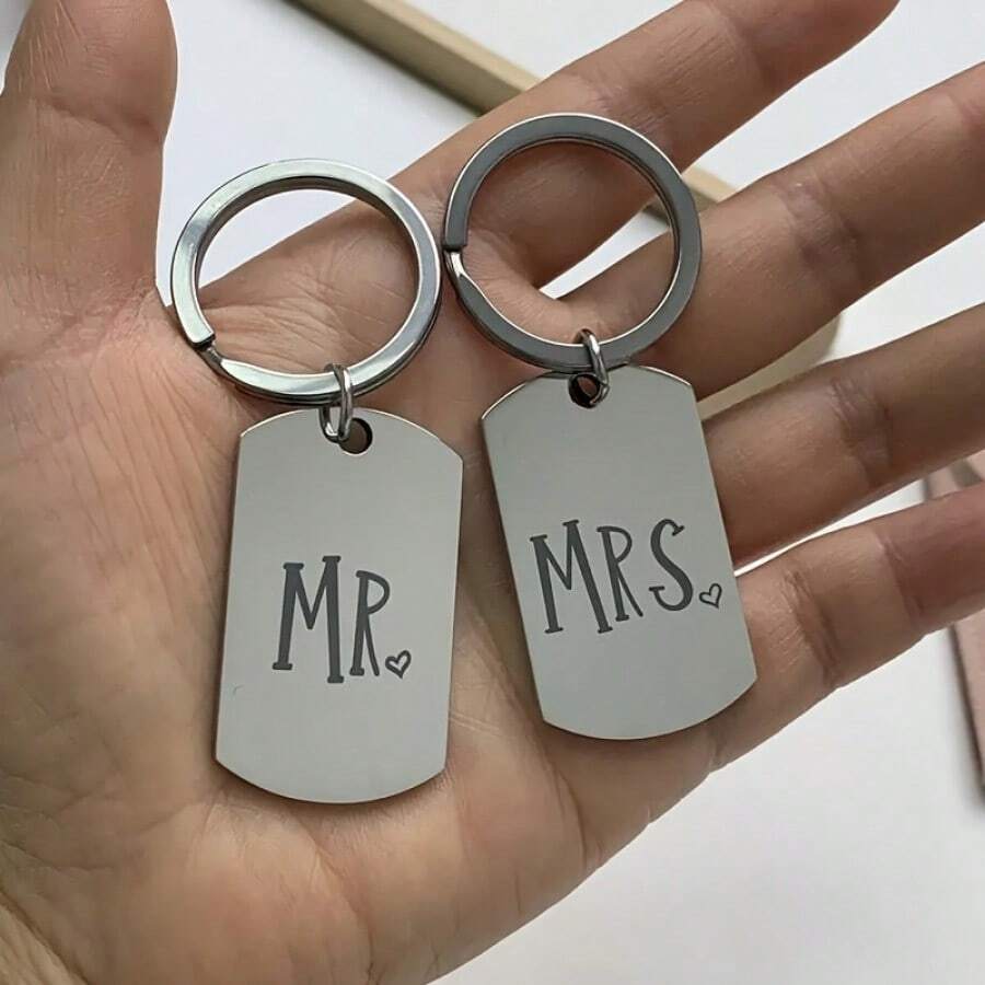 2pcs Mr. And Mrs.Couple Keychains For Anniversary/Wedding Day ...