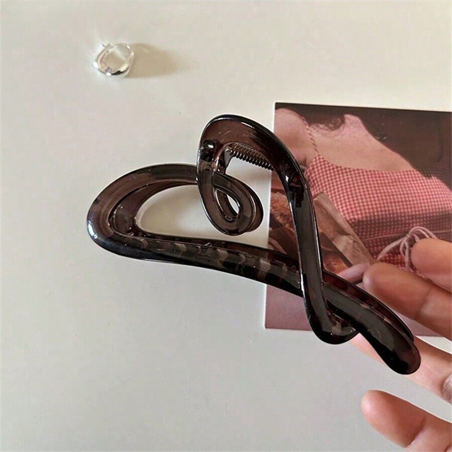 Matte Heart Shaped Hair Clip For Women, Elegant And Minimalistic, New ...