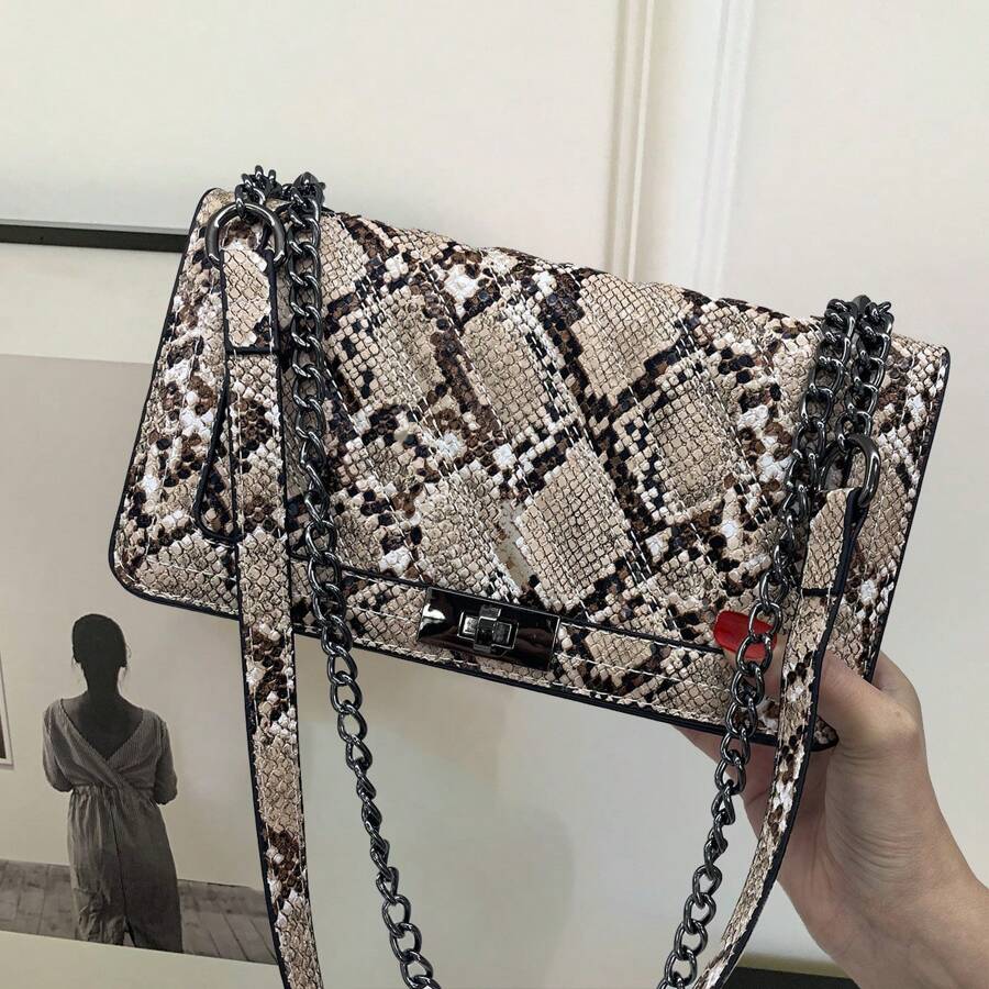 Brown Snake Pattern Embroidery Thread Twisting Lock Small Square ...