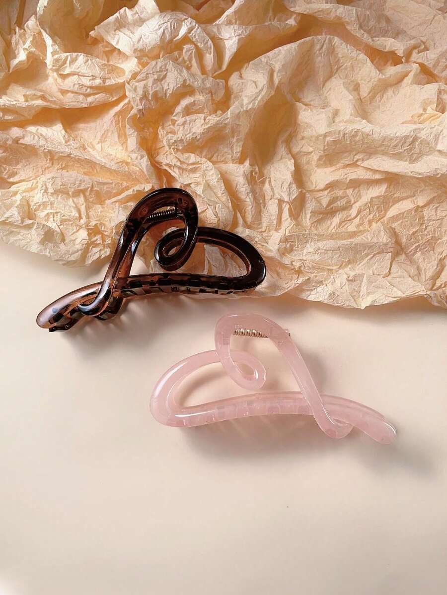 Fashionable And Elegant Matte Heart Hair Clip For Women With High-End ...