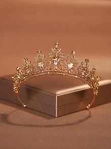 One Fashionable And Exquisite Alloy Crown, Suitable For Women To Wear ...