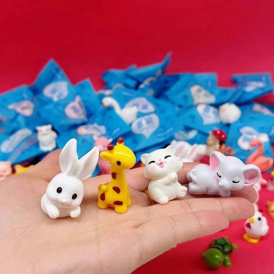 Mini Cute Cartoon Toy Animal Model Simulation Animal Lights Up Random ...