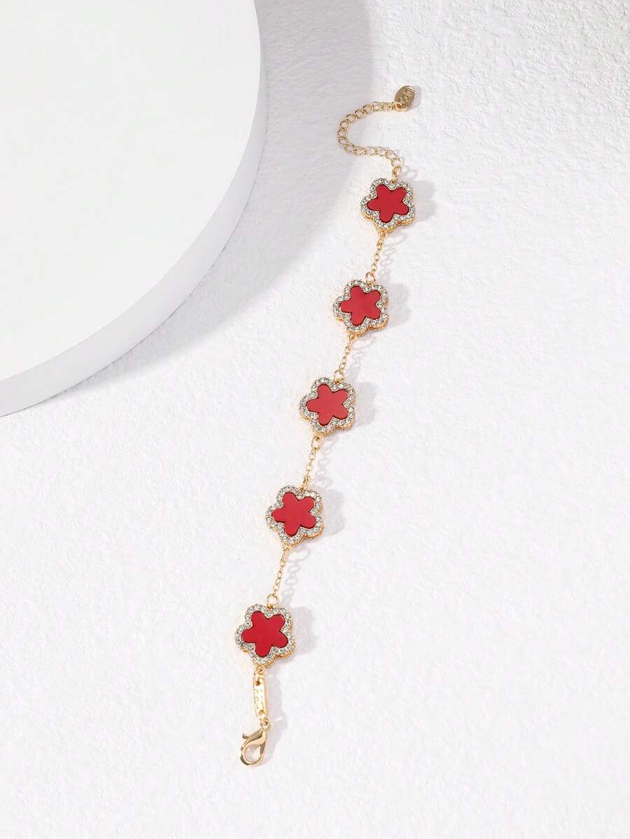 A Light Luxury And Gorgeous Flower Shaped Bracelet With Inlaid ...