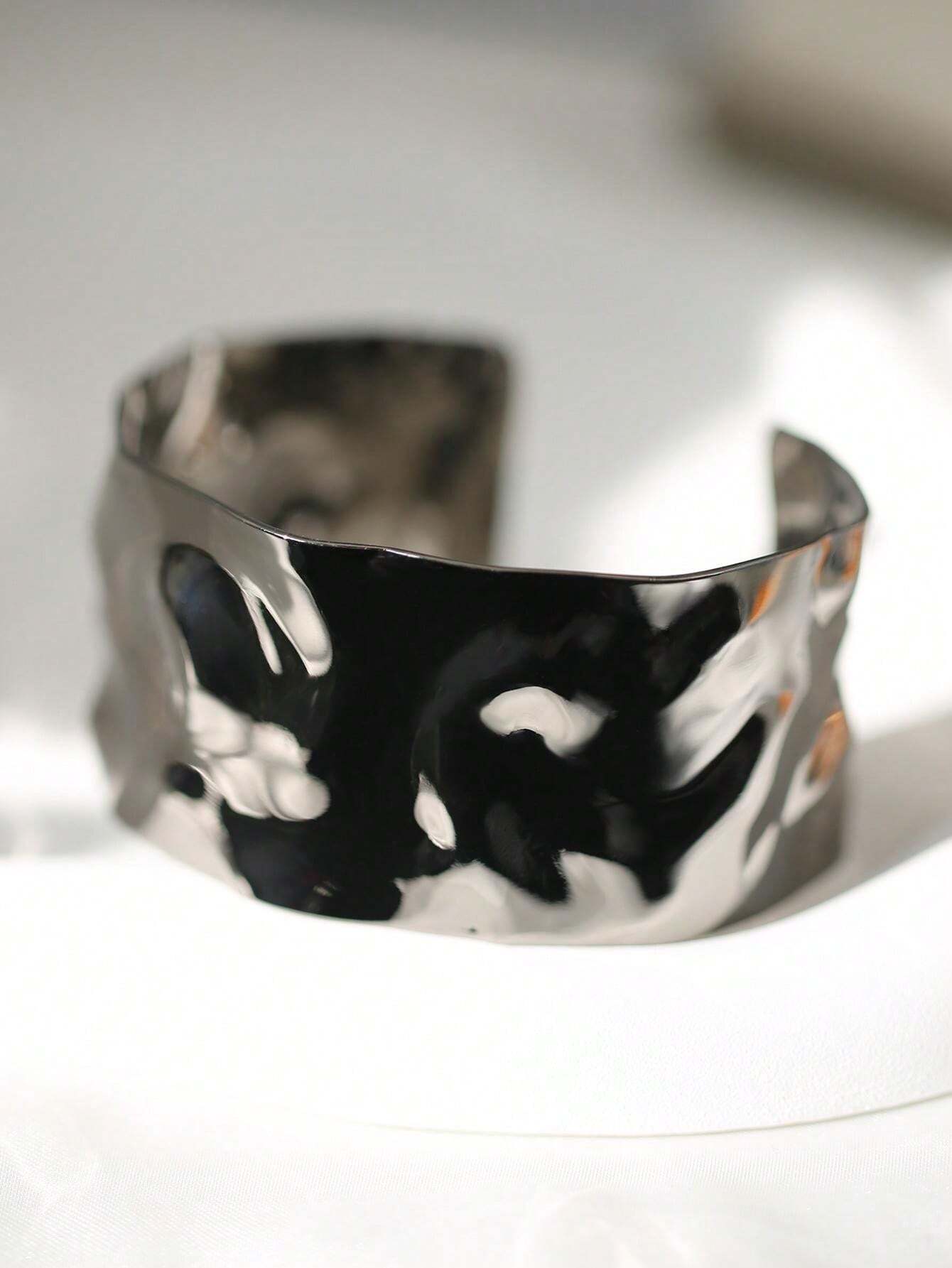One Liquid Metal Wide Silver Bangle Bracelet With Wavy Surface | SHEIN USA