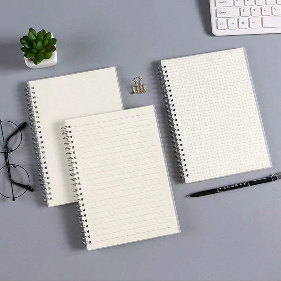 Quaderno a spirale formato A5 con pagine a righe, puntini, bianche e a ...