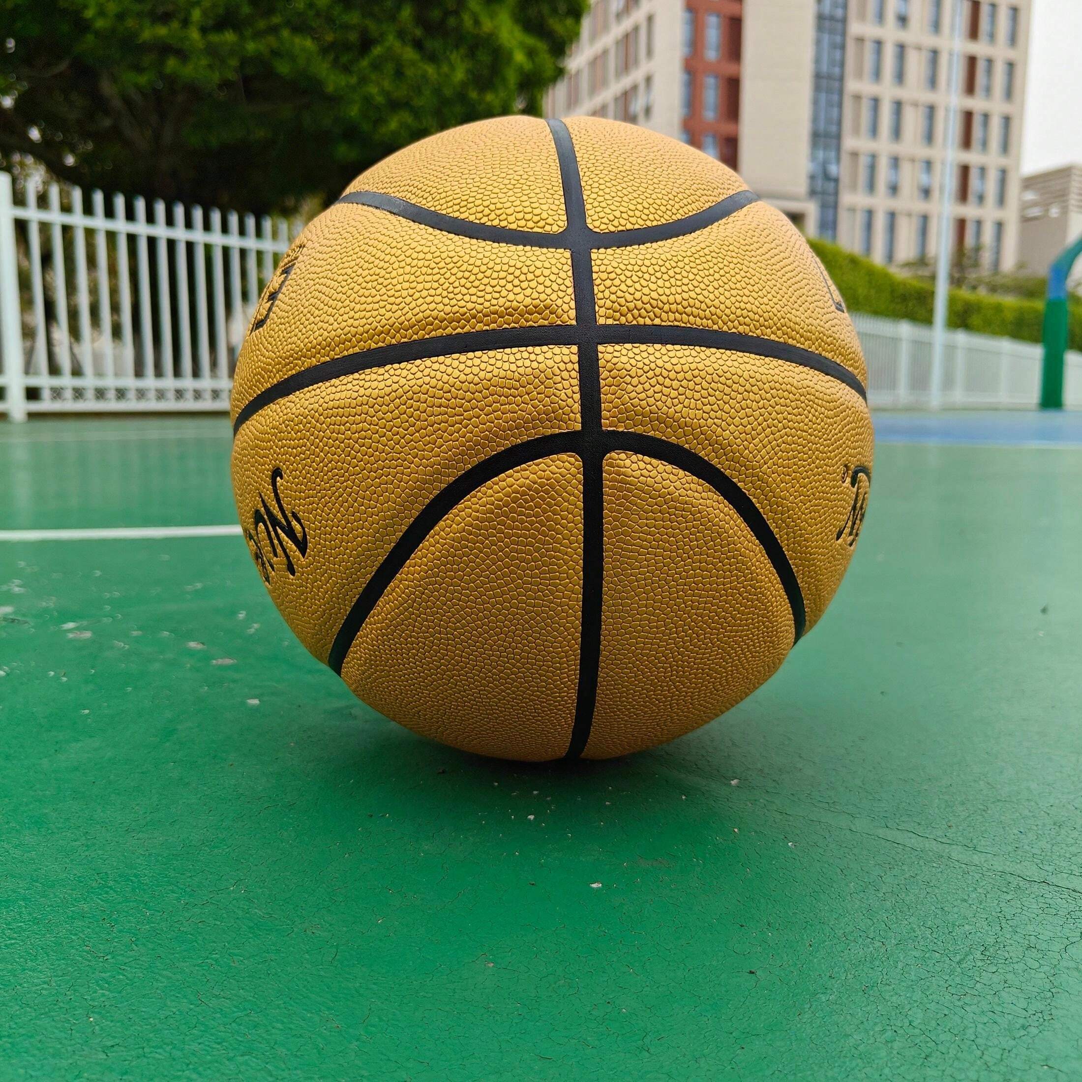 Luxurious Gold Basketball, No.7 Indoor/Outdoor Training And Competition ...