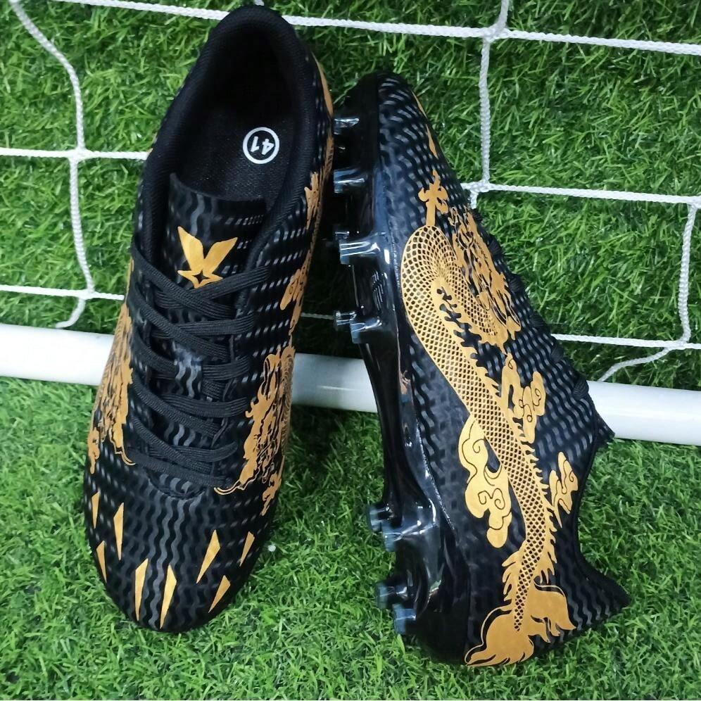 One Pair Of Fashionable And Colorful Dragon Pattern AG Soccer Shoes ...