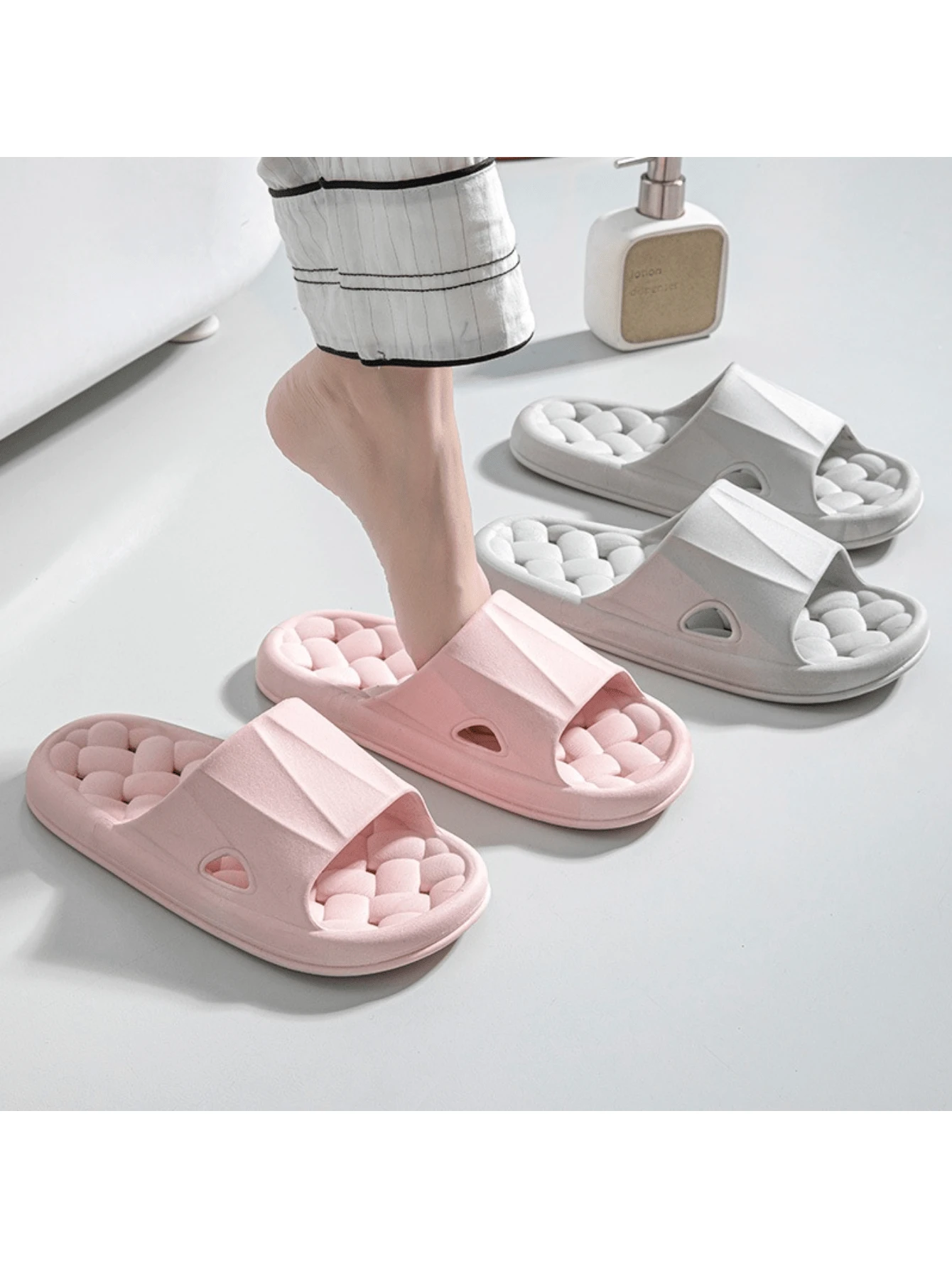 Home Slippers For All Seasons, With Drainage Hole, Anti-Slip Soft Soles ...