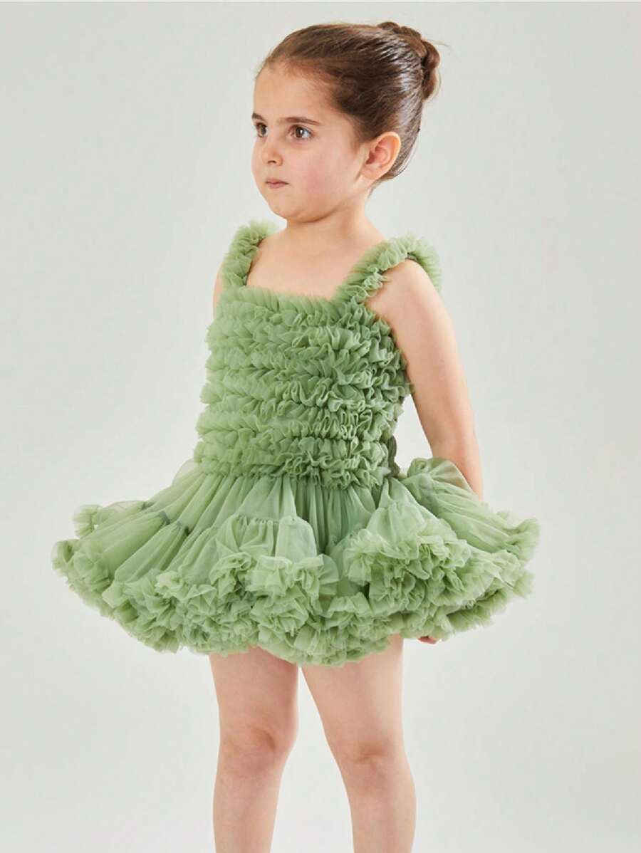 Young Girl Fluffy Smocked Ruffle Sleeveless Tiered Tulle Knee Length ...