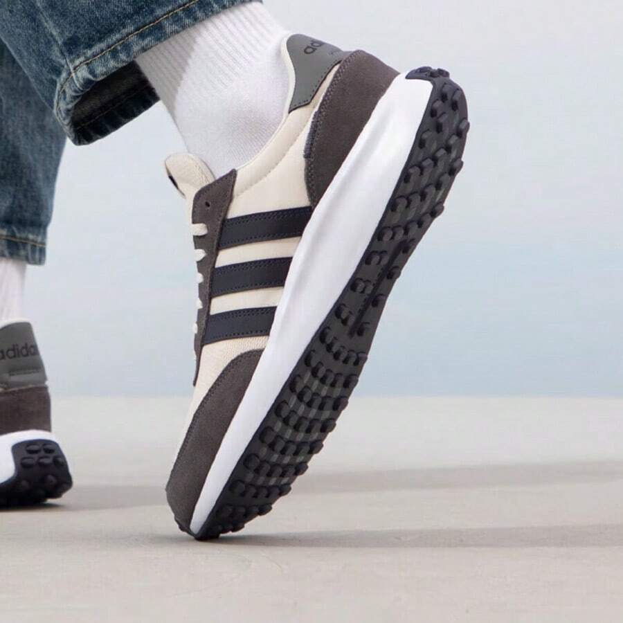 Adidas Calçados masculinos 2024 Nova RUN 70s Retro Running & Casual ...