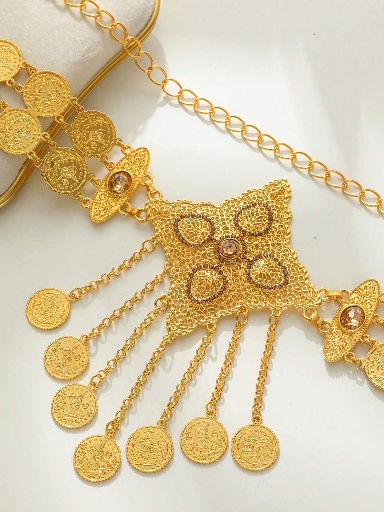 A New Gold Zinc Alloy Diamond-Shaped Belt Design, Arabic Head Silver ...