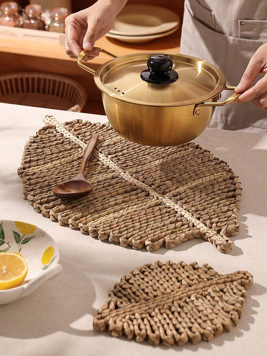 1pc Handmade Grass Weaving Table Mat Heat Insulation Mat With Leaf ...