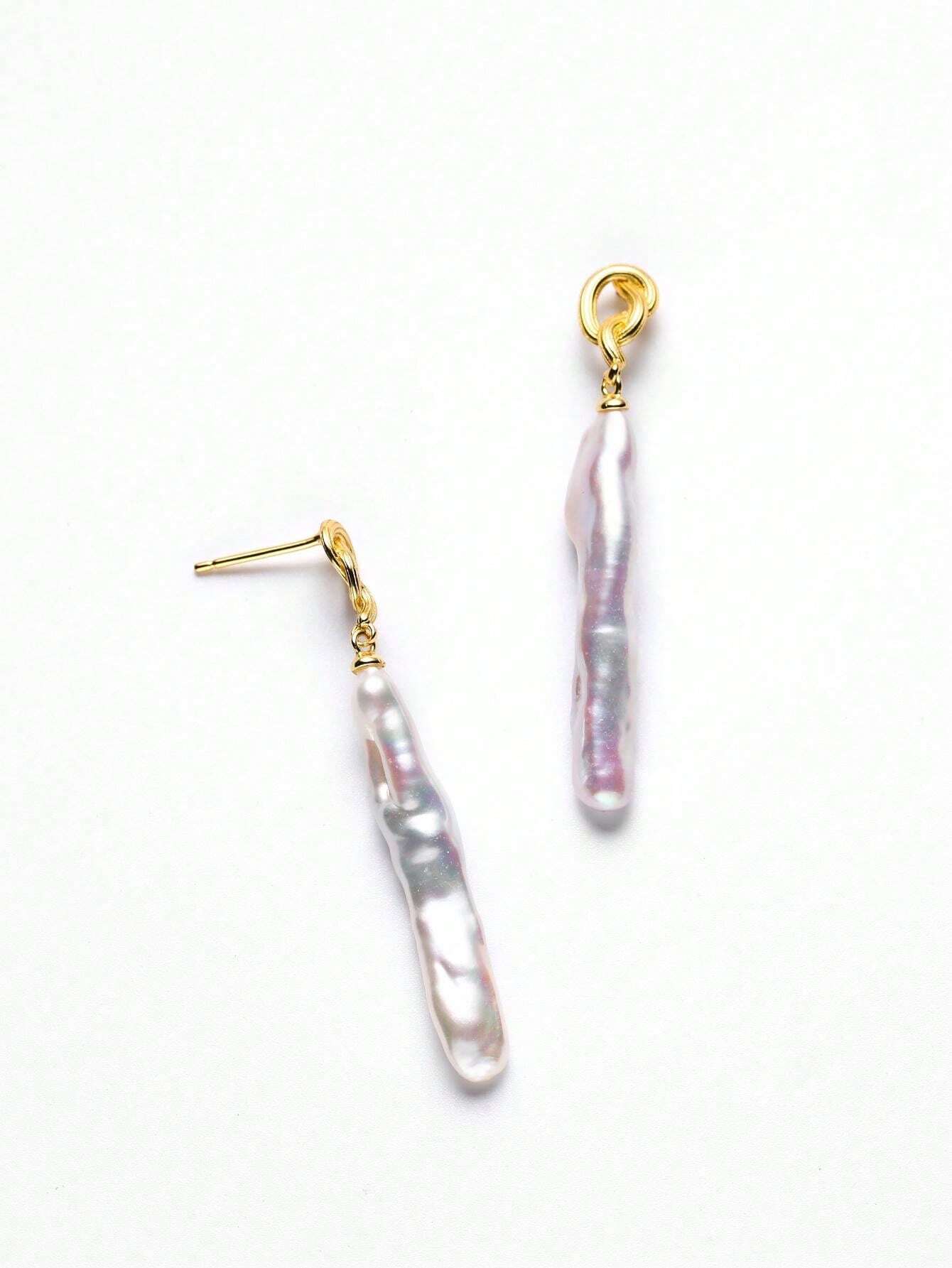 1 par de aretes simples y elegantes con perlas de agua dulce en forma ...