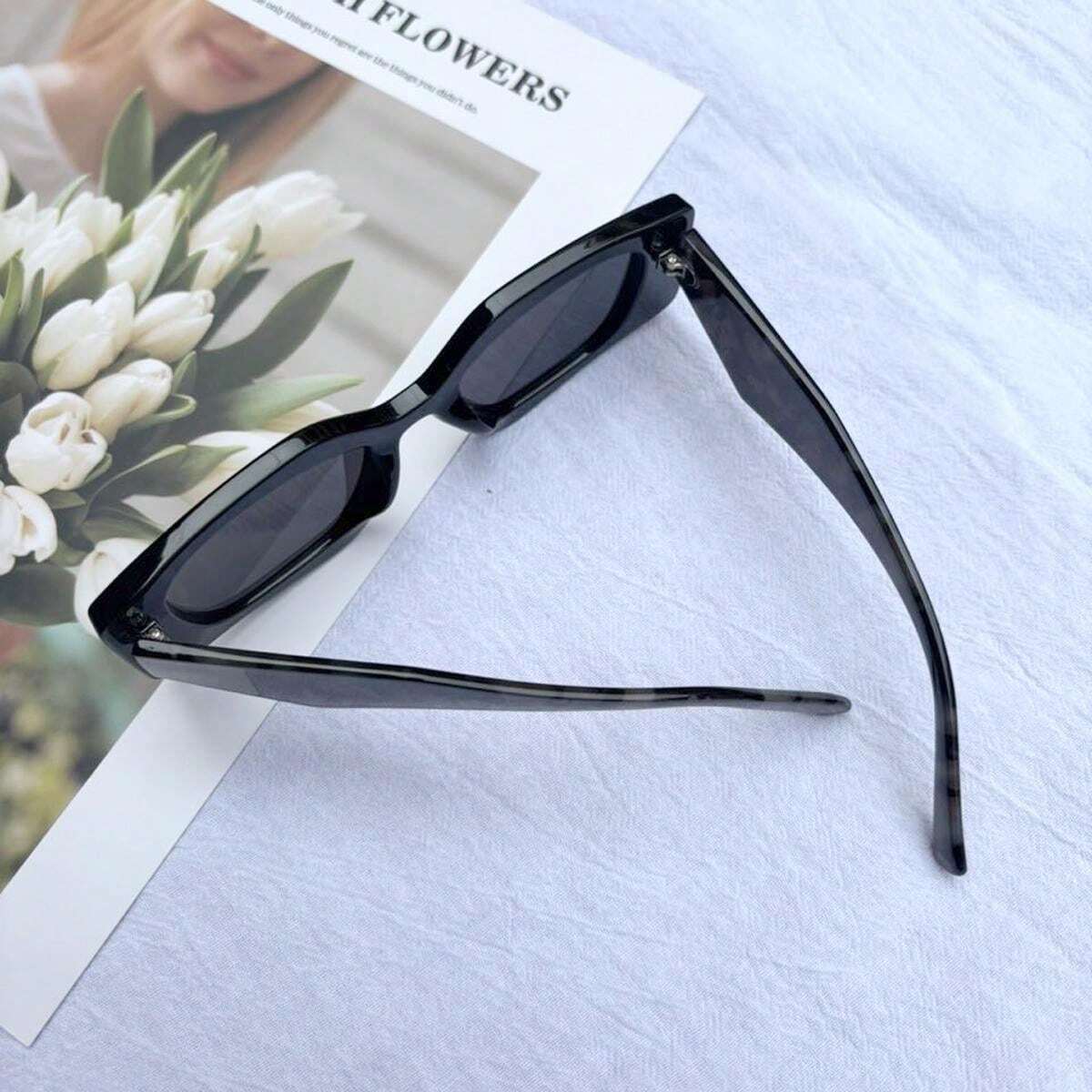 2024 Nuovi Occhiali Da Sole Di Tendenza Vintage A Poligono Nero Con ...