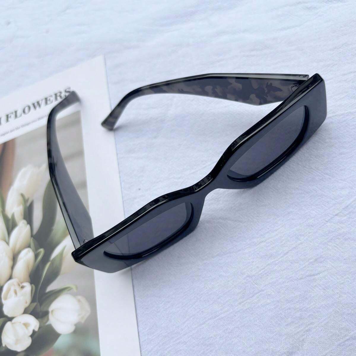 2024 Nuovi Occhiali Da Sole Di Tendenza Vintage A Poligono Nero Con ...