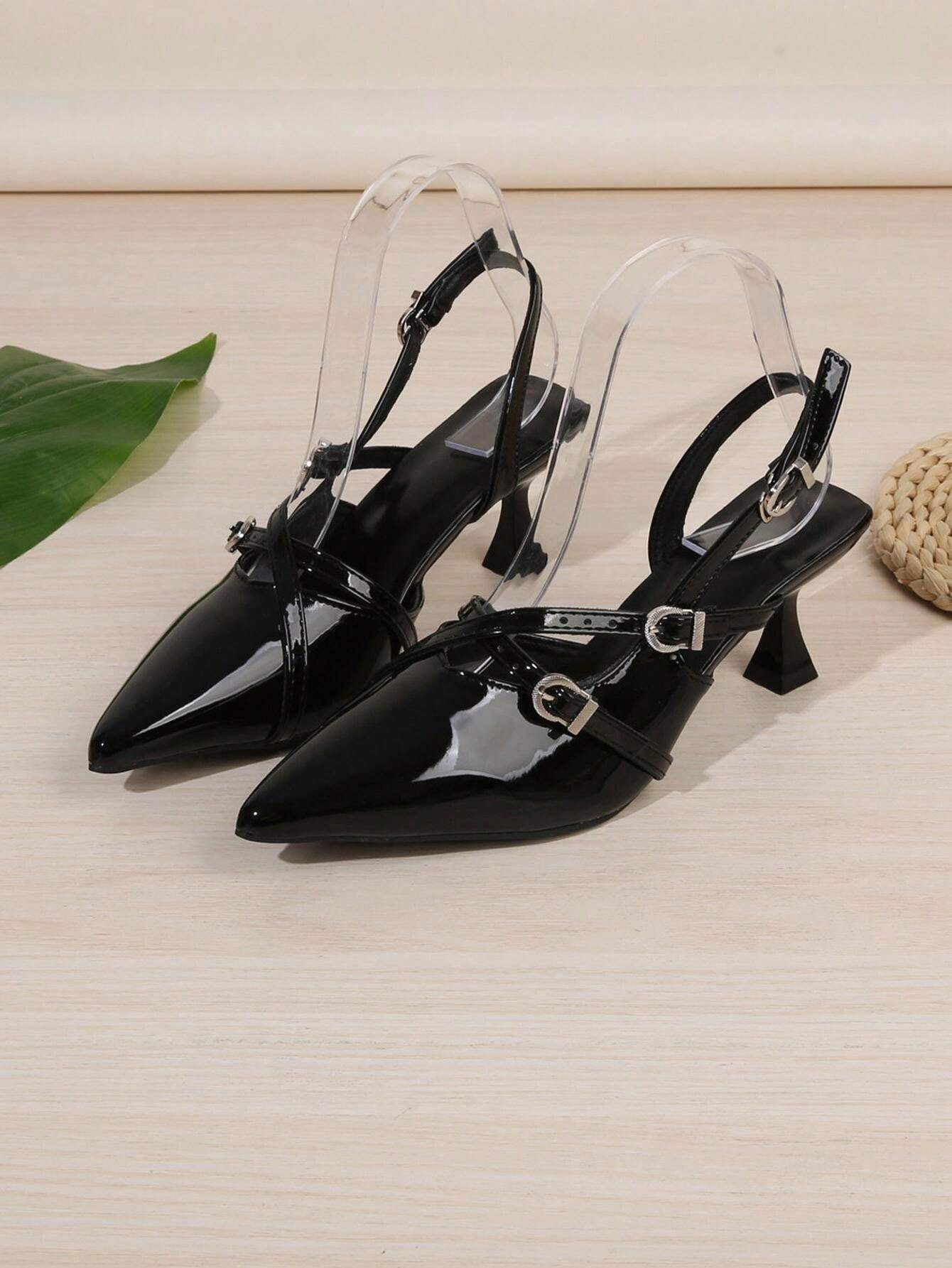 In The Summer Of 2024 The New Pointed Black Kitten With Baotou Sandals ...