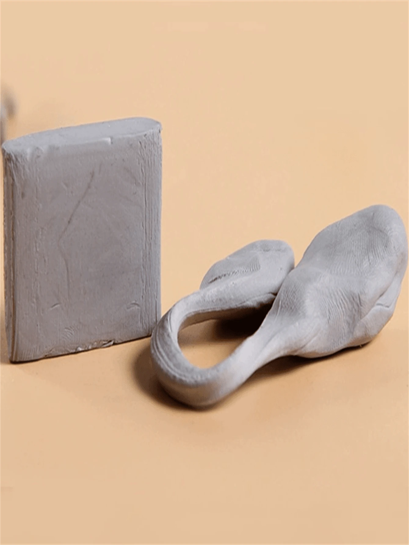 1pc Creative Malleable Eraser, Soft Sketching Drawing Tool Eraser ...