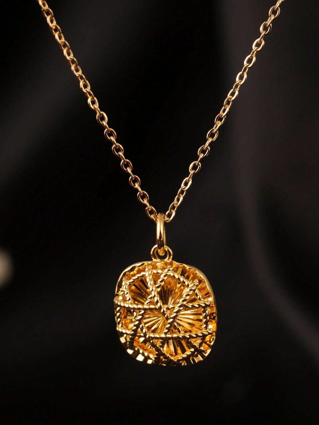 1pc High-End Nest Flower Silk Square Sugar Necklace Wrapped In Wire ...