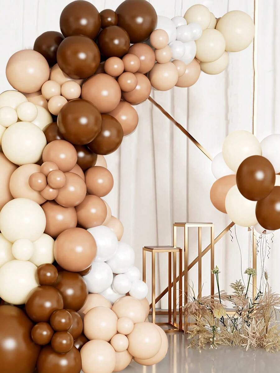 Conjunto de 109 globos en tonos naranja delicado y marrón café ...