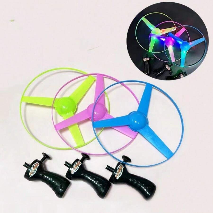 UFO Toy Helicopter Disco Flyer Flying Toy With Rope Launcher & Disc ...